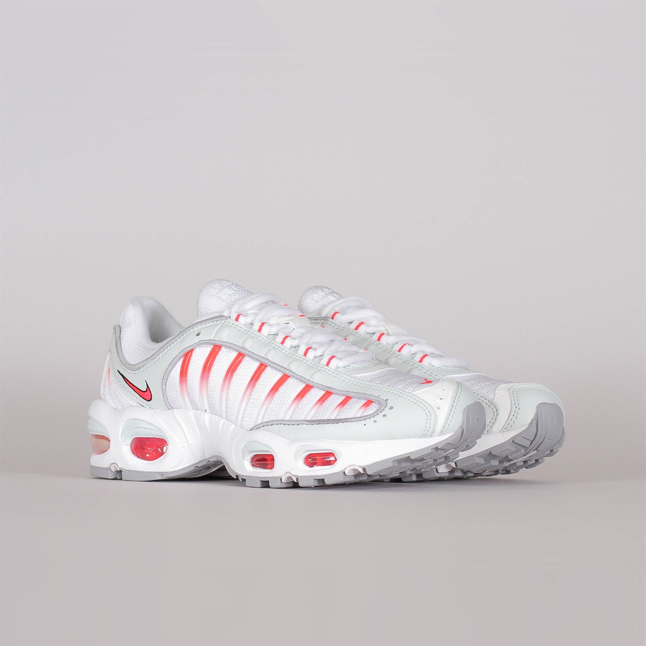 Shelta - Nike Air Max Tailwind IV (AQ2567-400)